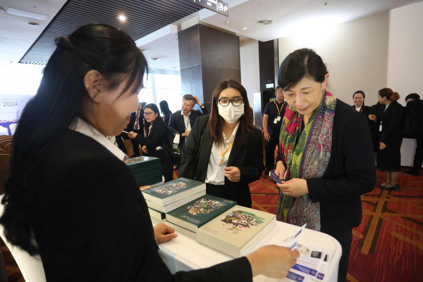 Launch of two new books unveiling the birth of UHC